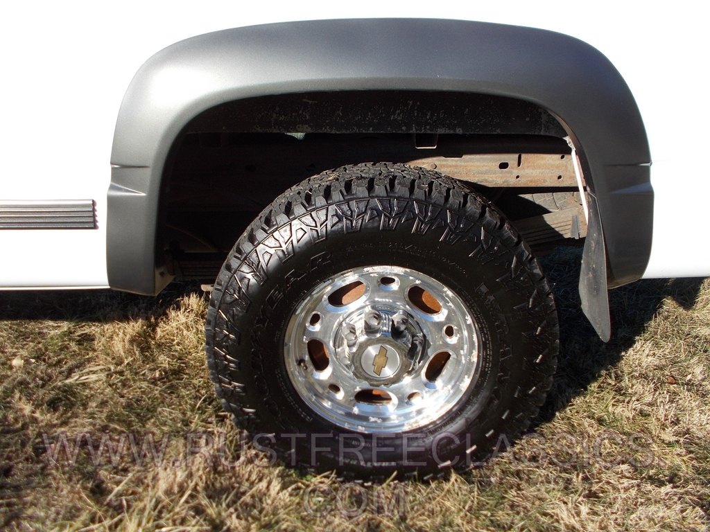 GMC1998 98 K3500 Crew cab SRW Silverado 1 ton 4x4 white new engine